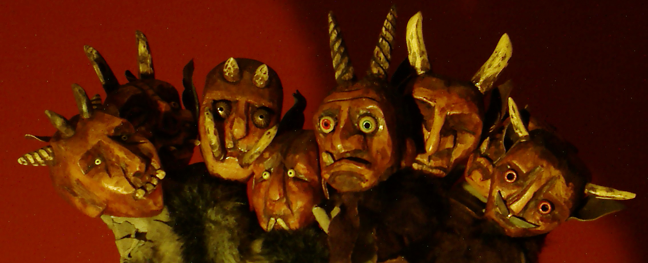 Devil-puppets – STEALING THUNDER